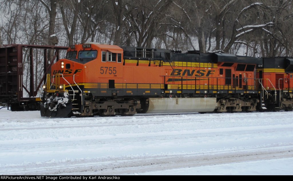 BNSF 5755
